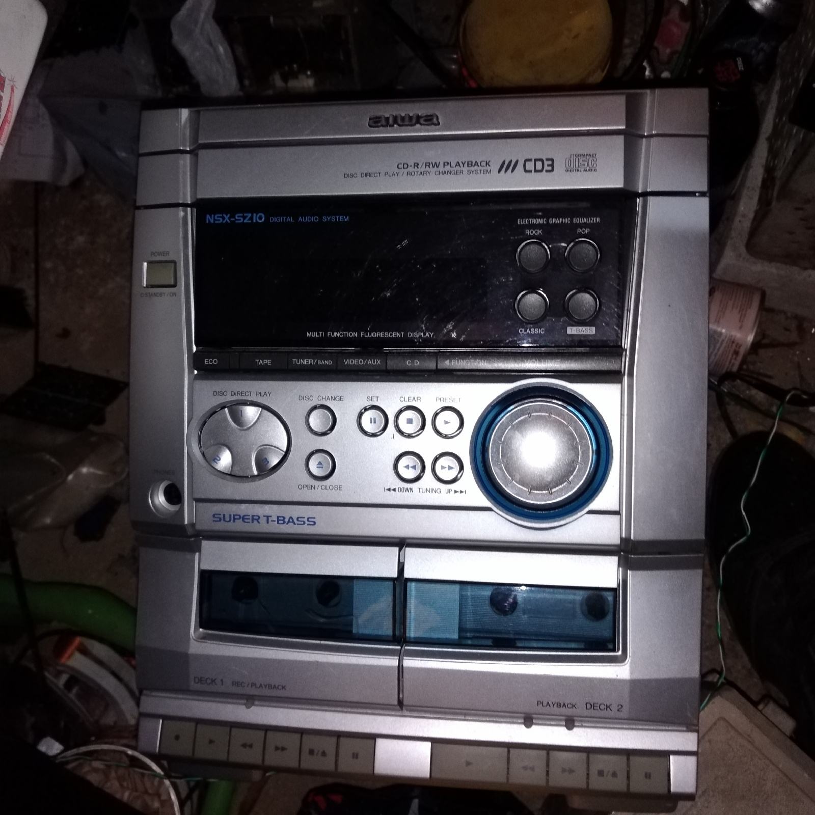 Glazbena linija Aiwa sa zvučnicima