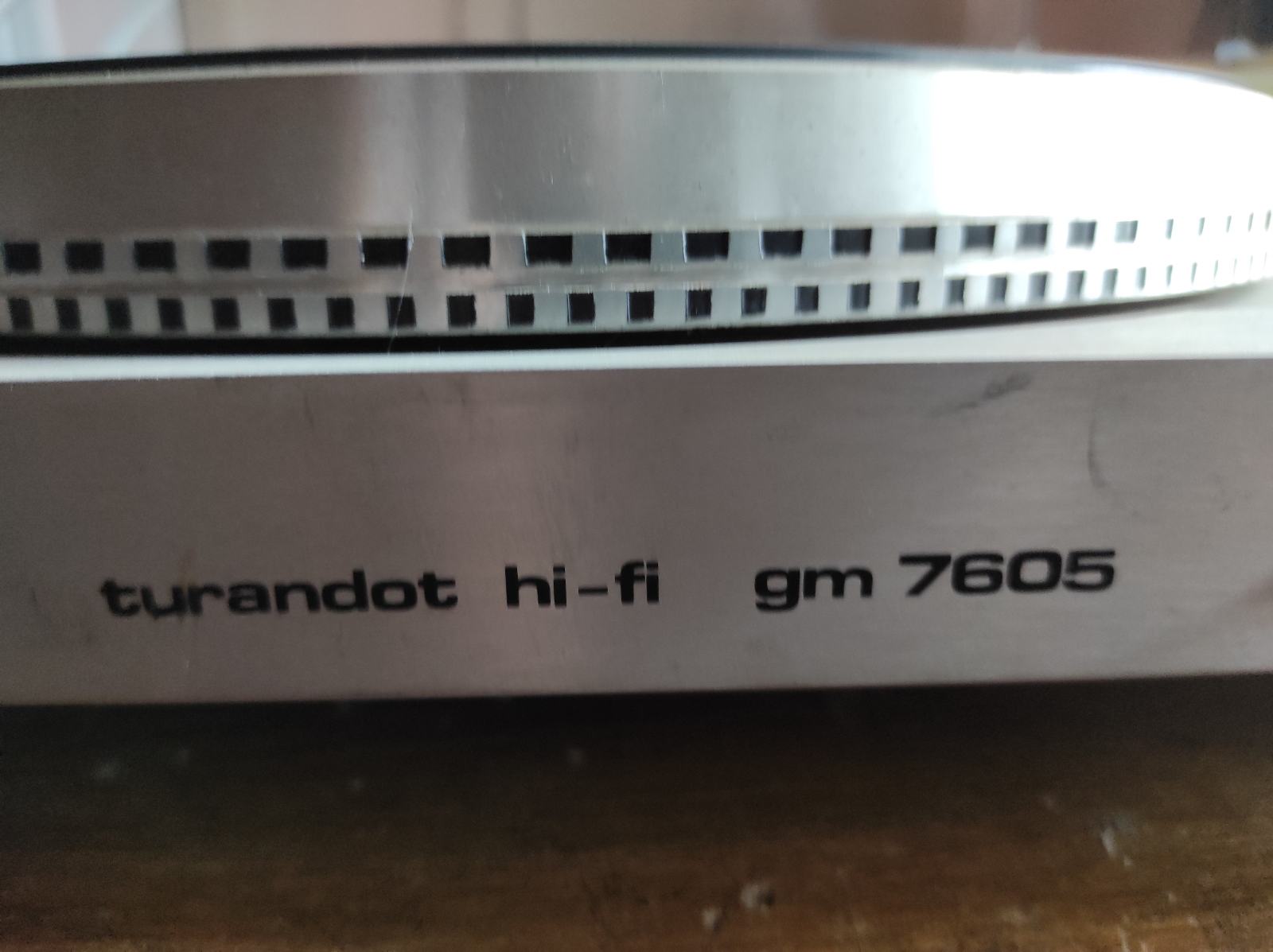 Gramofon RIZ Elac Turandot GM7605
