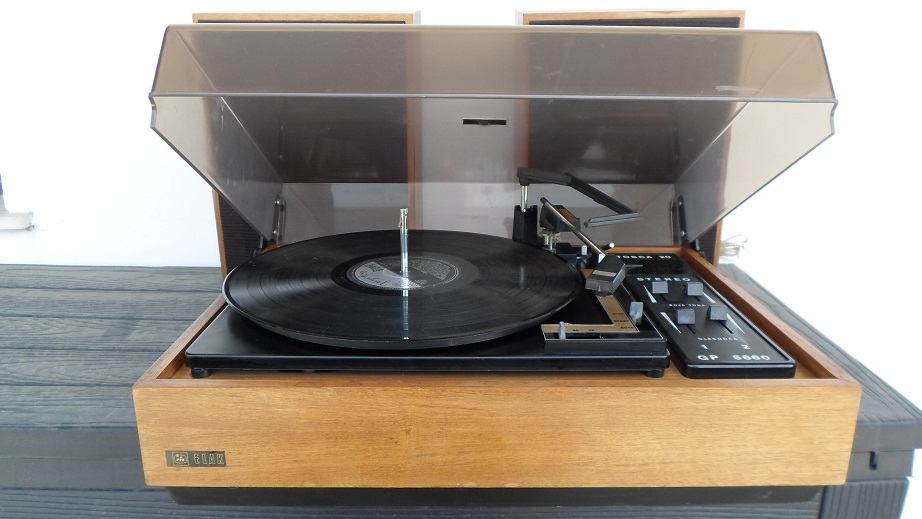 Gramofon RIZ-ELAK Tosca 20