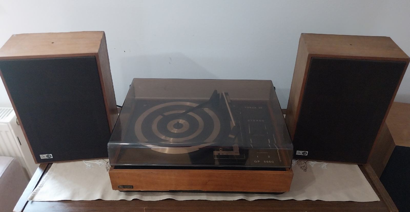 Gramofon RIZ - ELAK Tosca 20