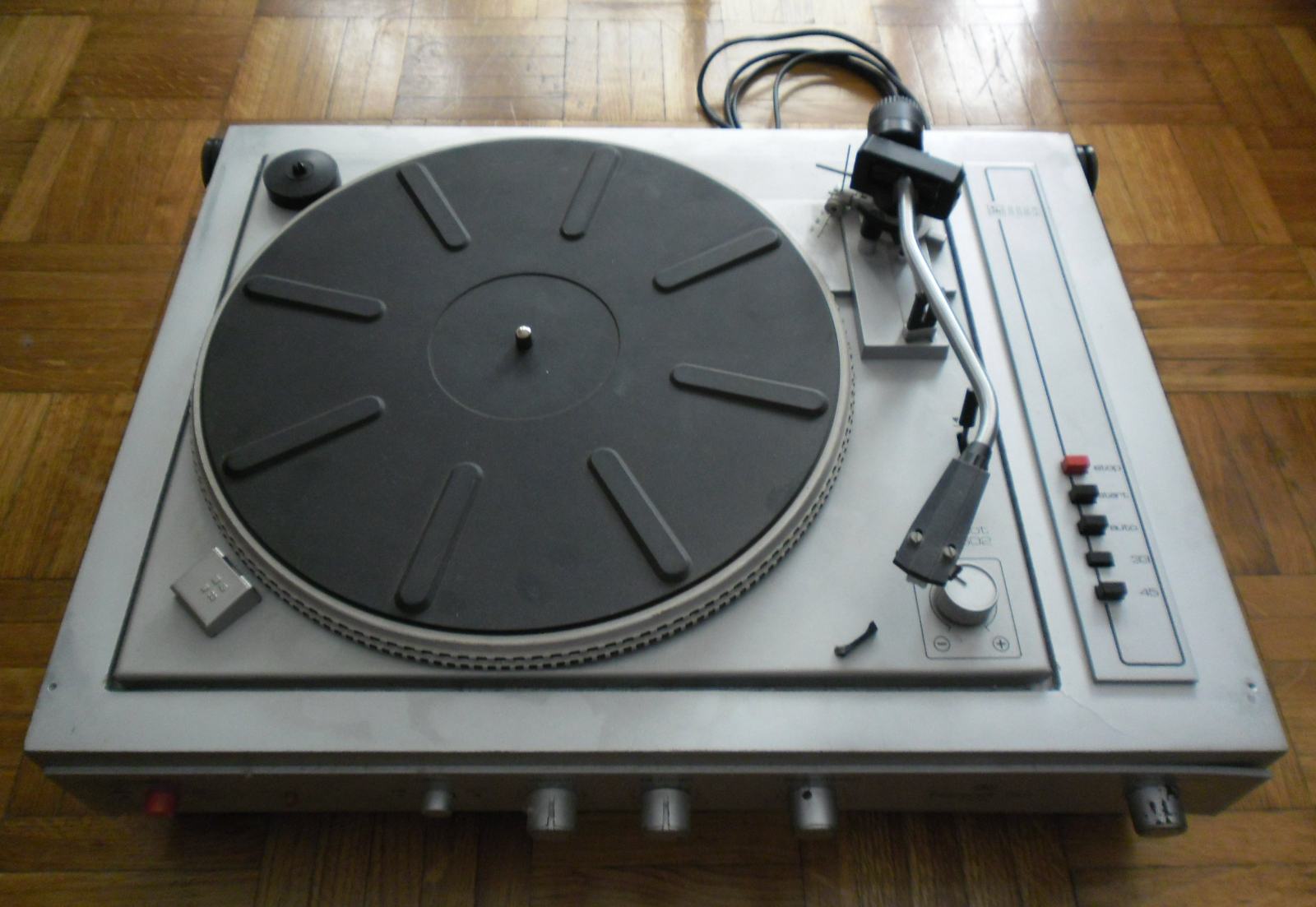 Gramofon RIZ Tosca 50