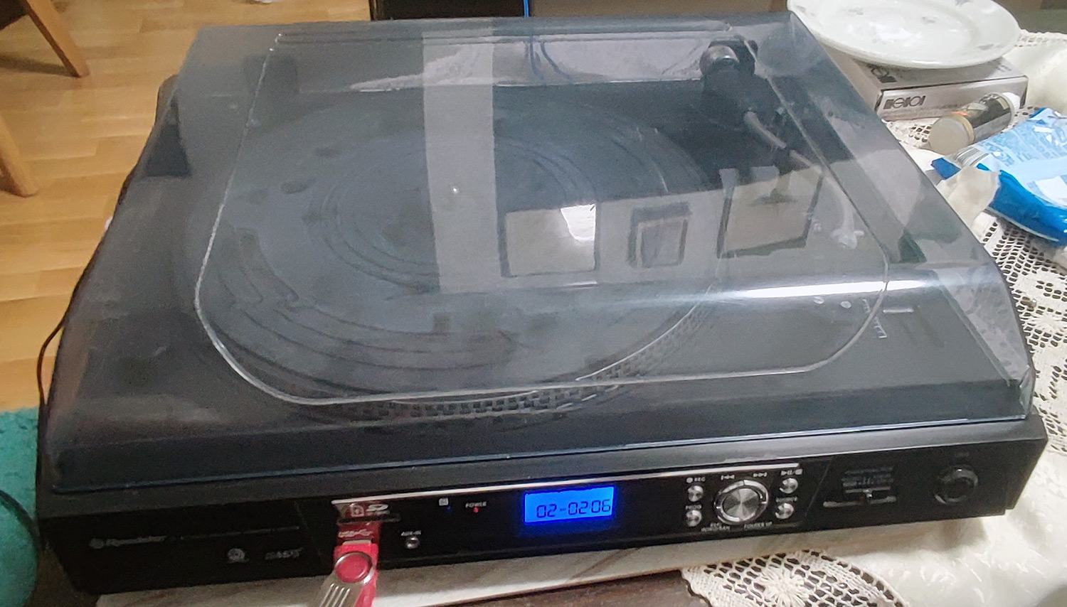 Gramofon ROADSTAR TTL-8750 UCE USB / card reader / LP 2 mp3 enc.