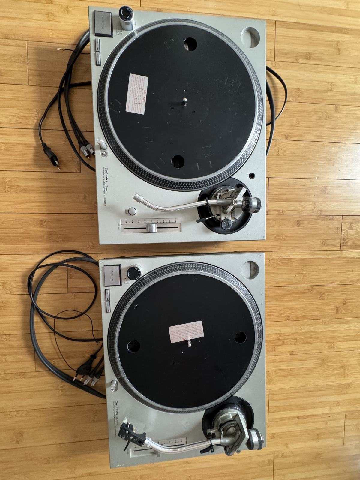 Gramofoni Technics 1200 mk2 i mk5