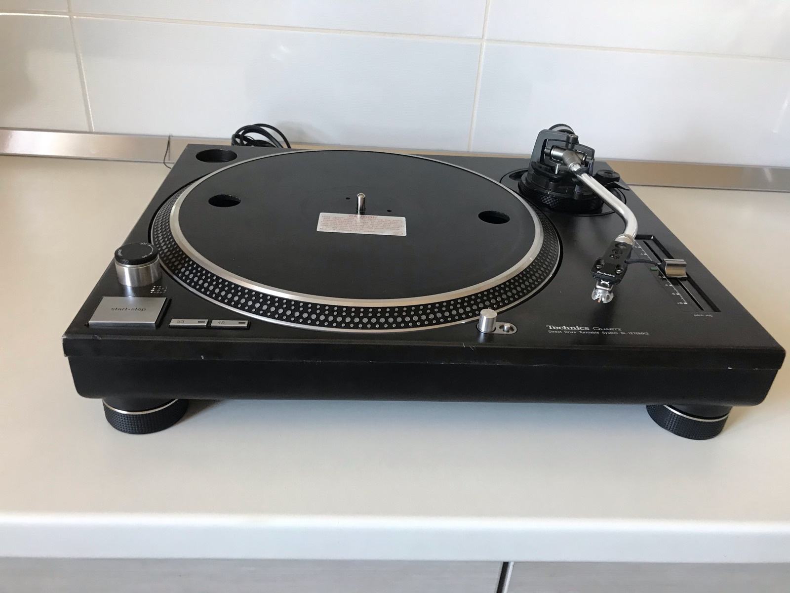 Gramofon Technics SL 1210 MK2