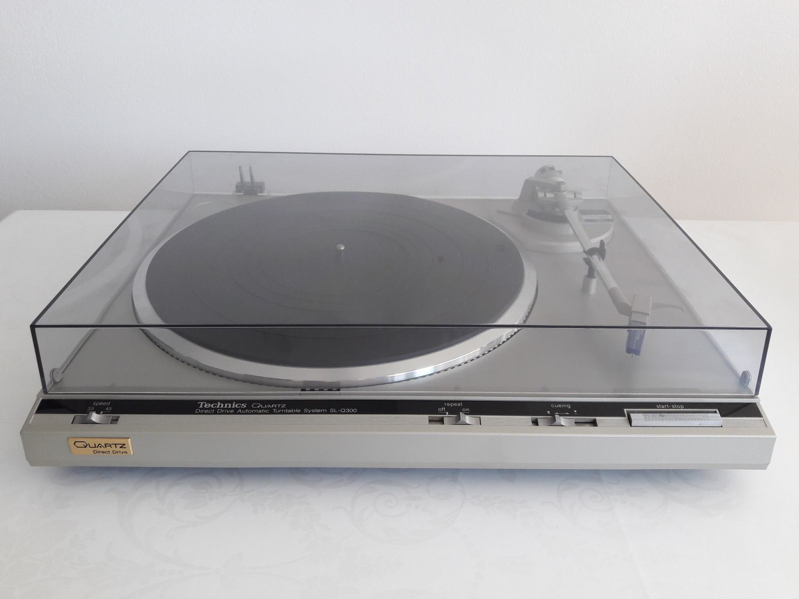 GRAMOFON / GRAMAFON TECHNICS SL–Q300 QUARTZ DIRECT DRIVE AUTOMATIC