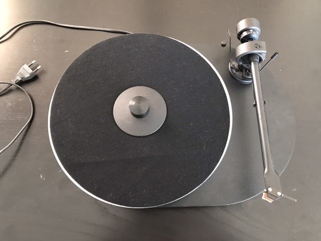 Pro-ject RPM 4 gramofon