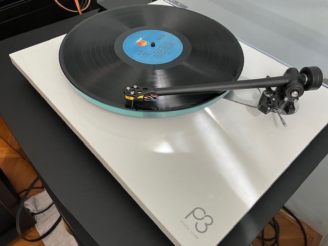 Rega gramofon P3, RB330 ručica, kao nov