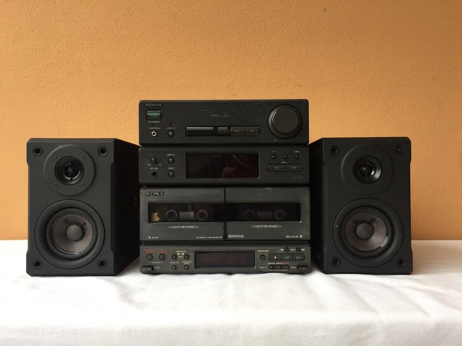 Sony komponente: MHC-3500, TC-H2700 i zvučnici SS-H3600