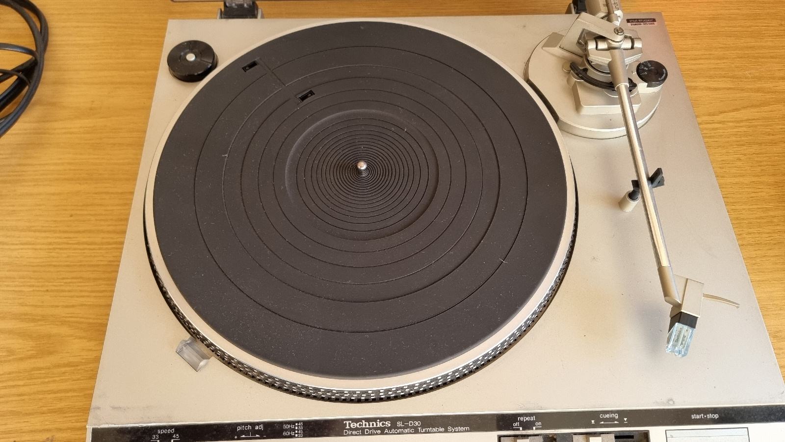 Technics Sl-d30 Stereo Turntable Shure Cartridge gramofon