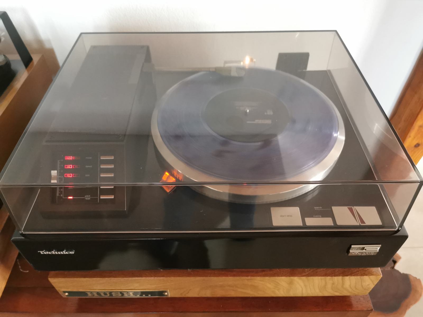 Technics - SL-M3 Turntable