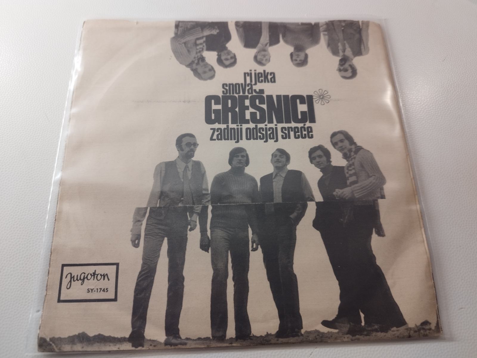 Grešnici – Rijeka Snova / Zadnji Odsjaj Sreće (odlično očuvana)