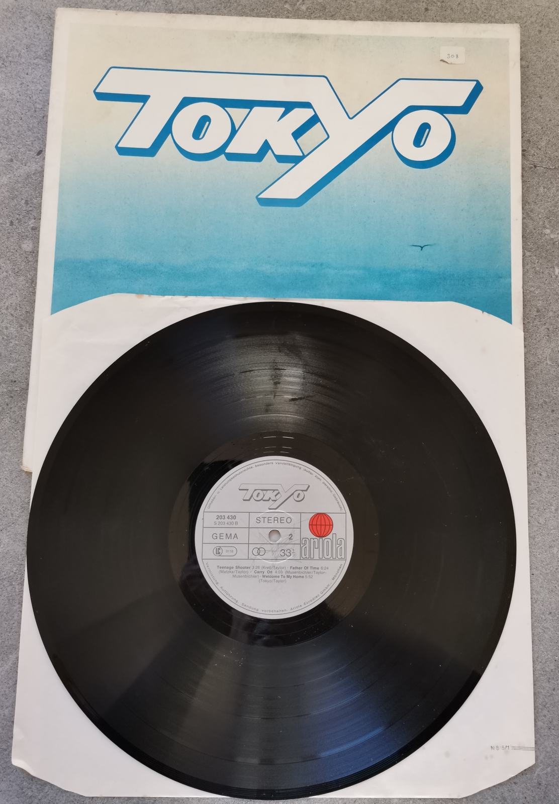 LP PLOČA TOKYO-NJEMAĆKO IZDANJE-SUPER STANJE