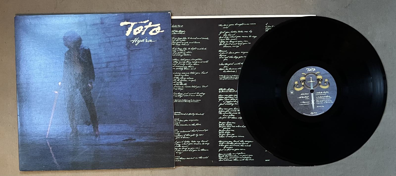 LP PLOČA, TOTO - HYDRA