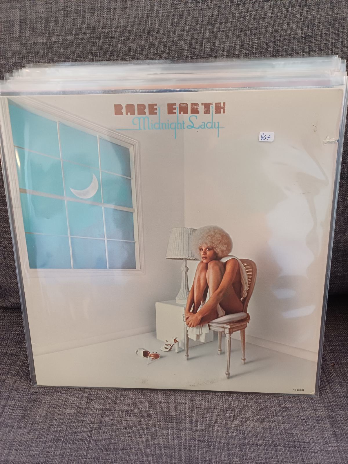 Rare earth-Midnight lady