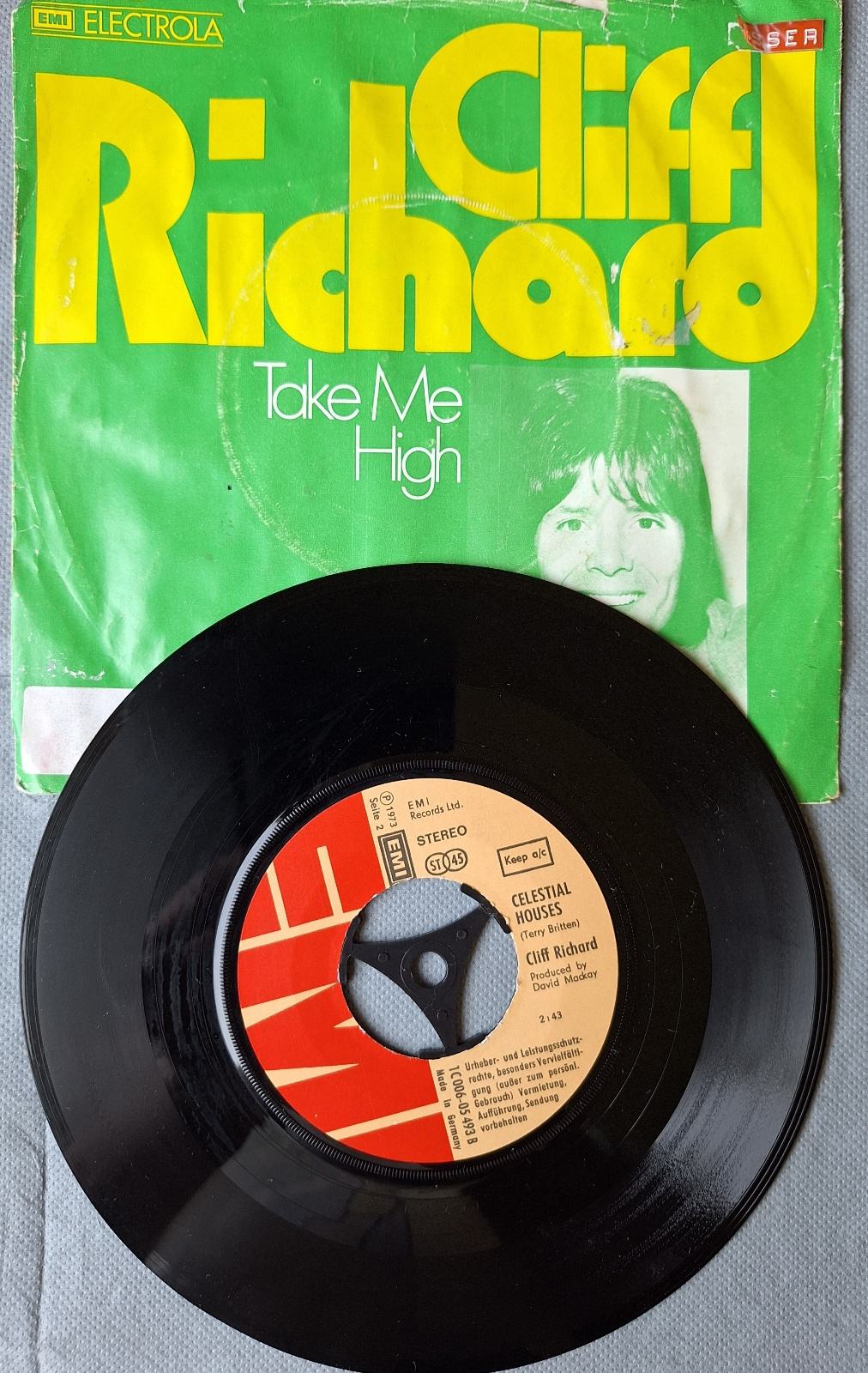 SINGL PLOČA CLIFF RICHARD-TAKE ME HIGH