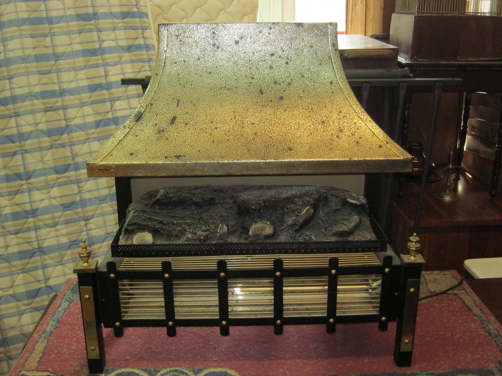 ELEKTRIČNA GRIJALICA (KAMIN)