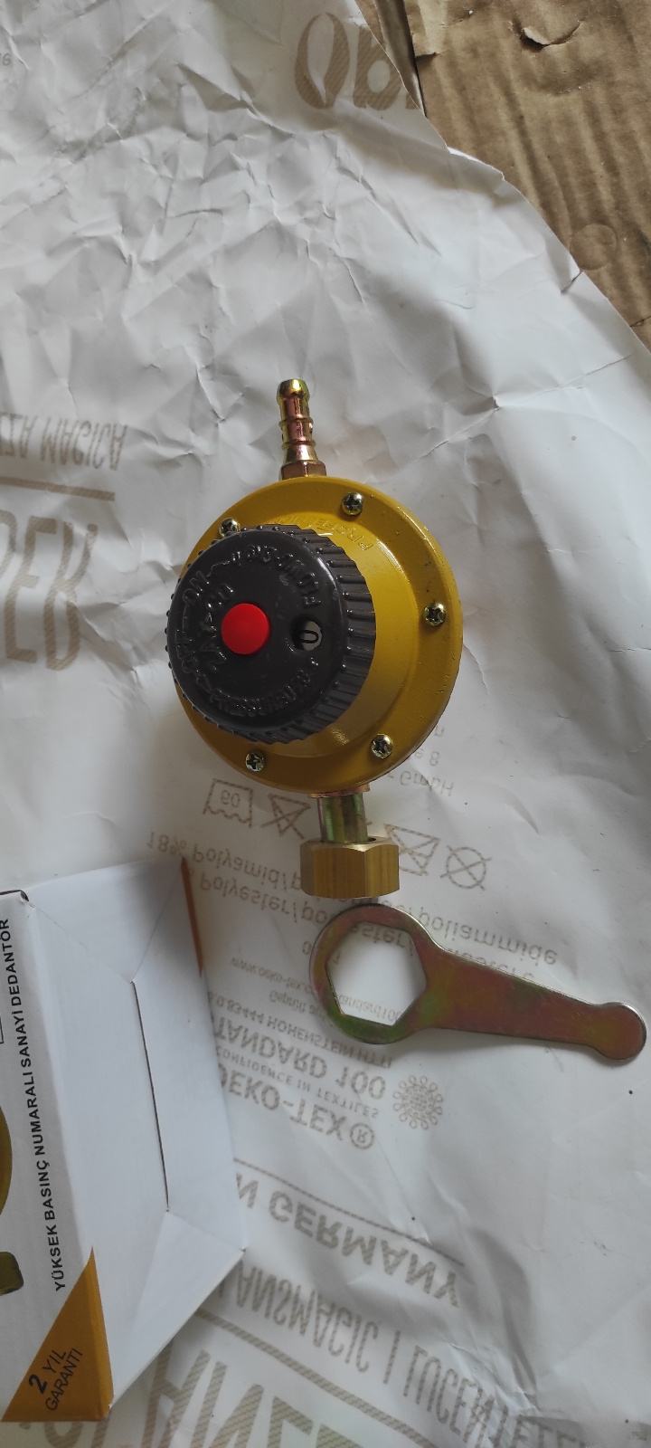 PLINSKI VENTIL SA REGULATOROM