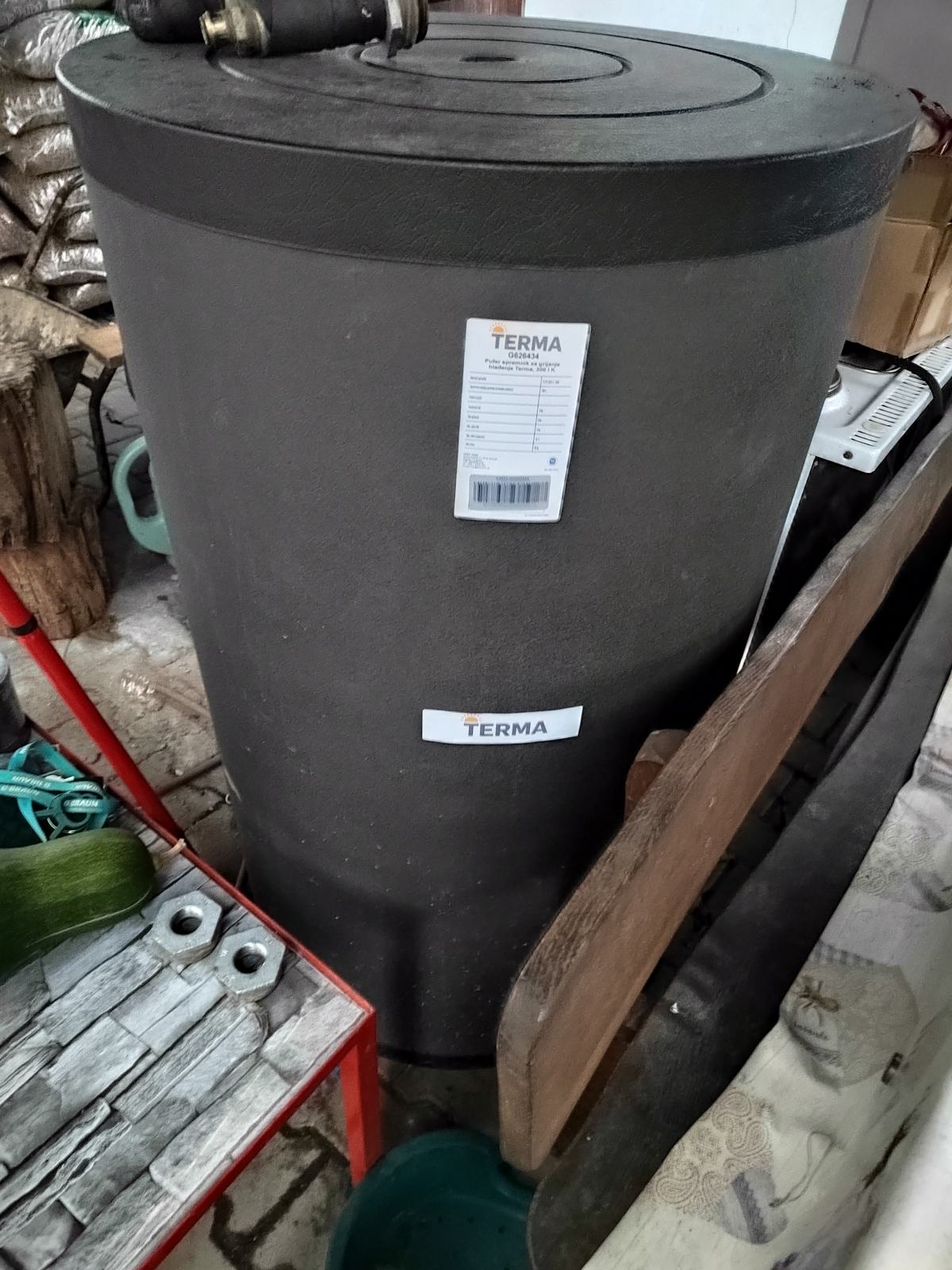 Spremnik za toplu vodu-bufer