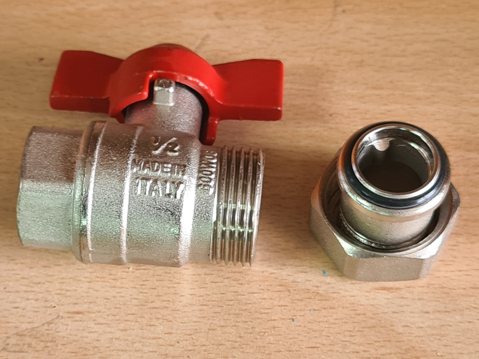 Ventil za vodu s holender