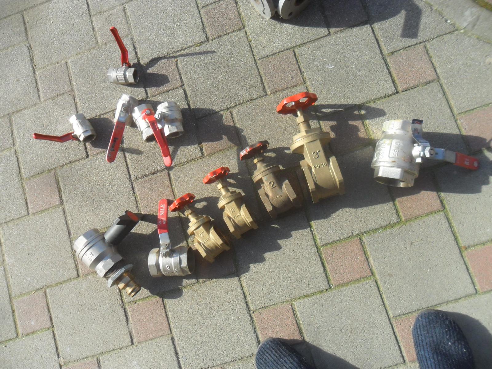 zasun ventili 2 i kuglasti 2 ima i manjih