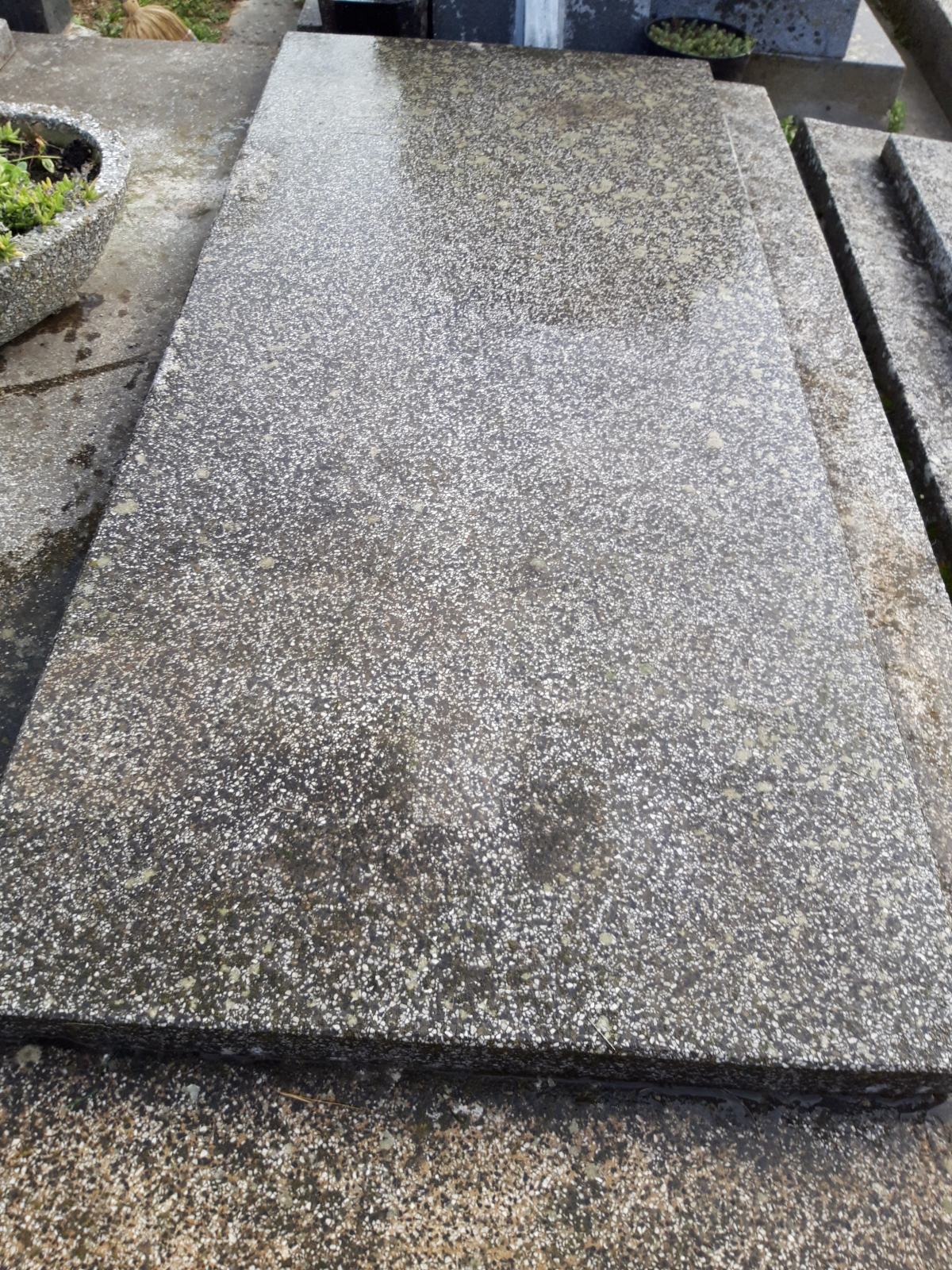 GROBNO MJESTO NA GROBLJU DONJI GRAD