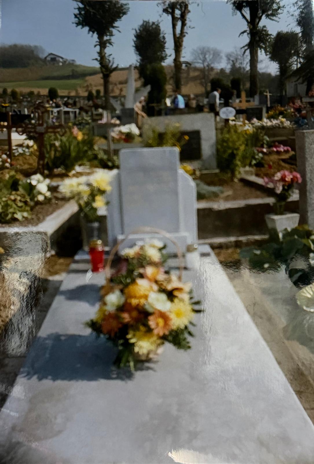 Grobno mjesto na groblju Pregrada