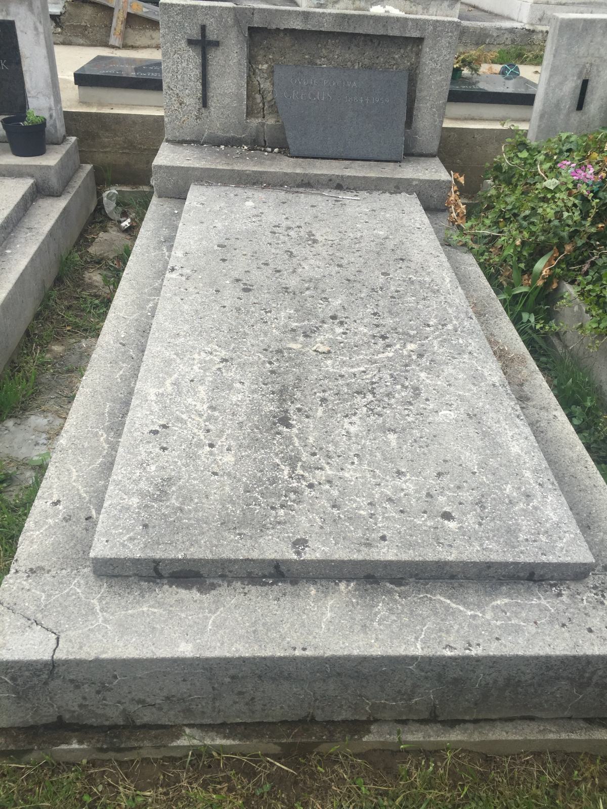 Grobno mjesto MIROŠEVAC - prazno, blizu glavnog ulaza