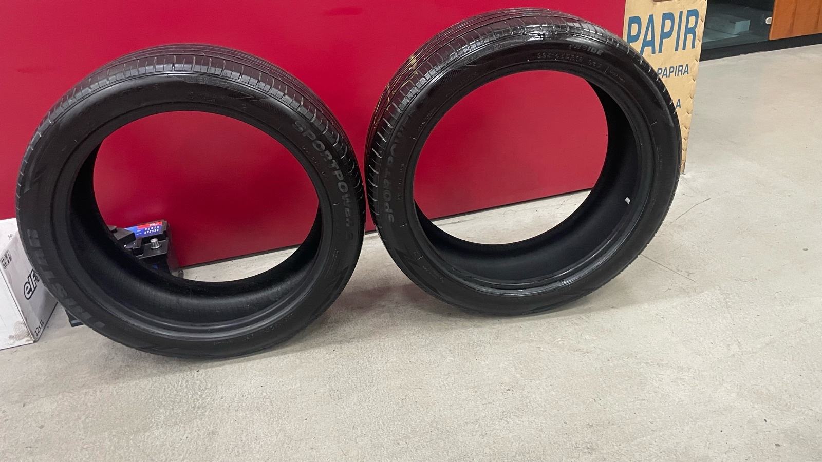 225/45/19 ljetne gume2 kom.