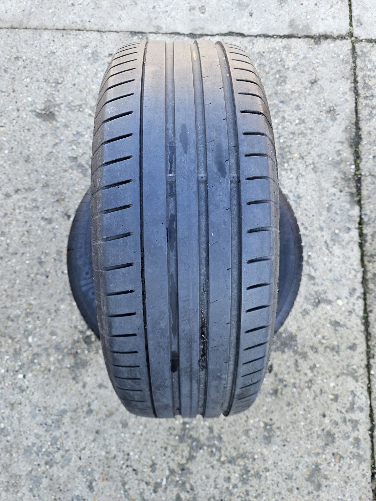 Gume ljetne Apollo 225/55/17 2 kom.