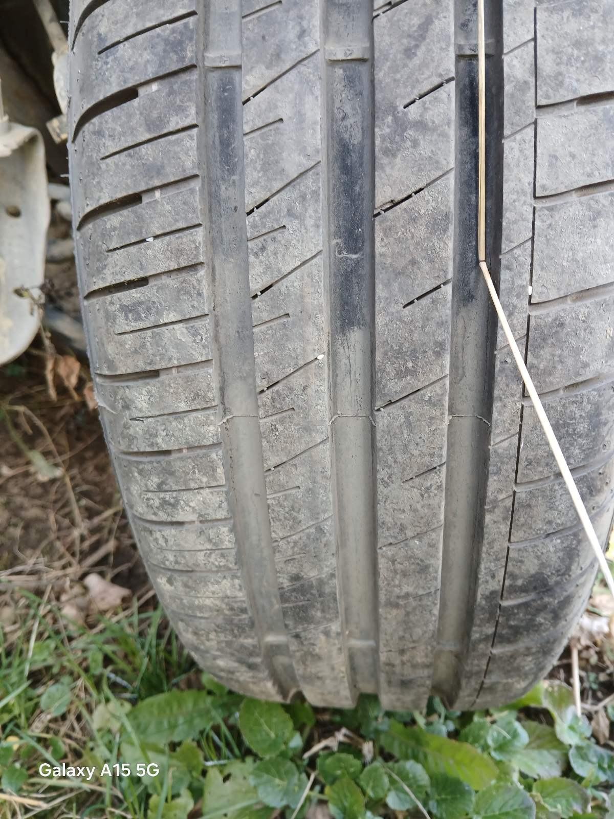 Gume ljetne Barum 195/55/16 4 kom.