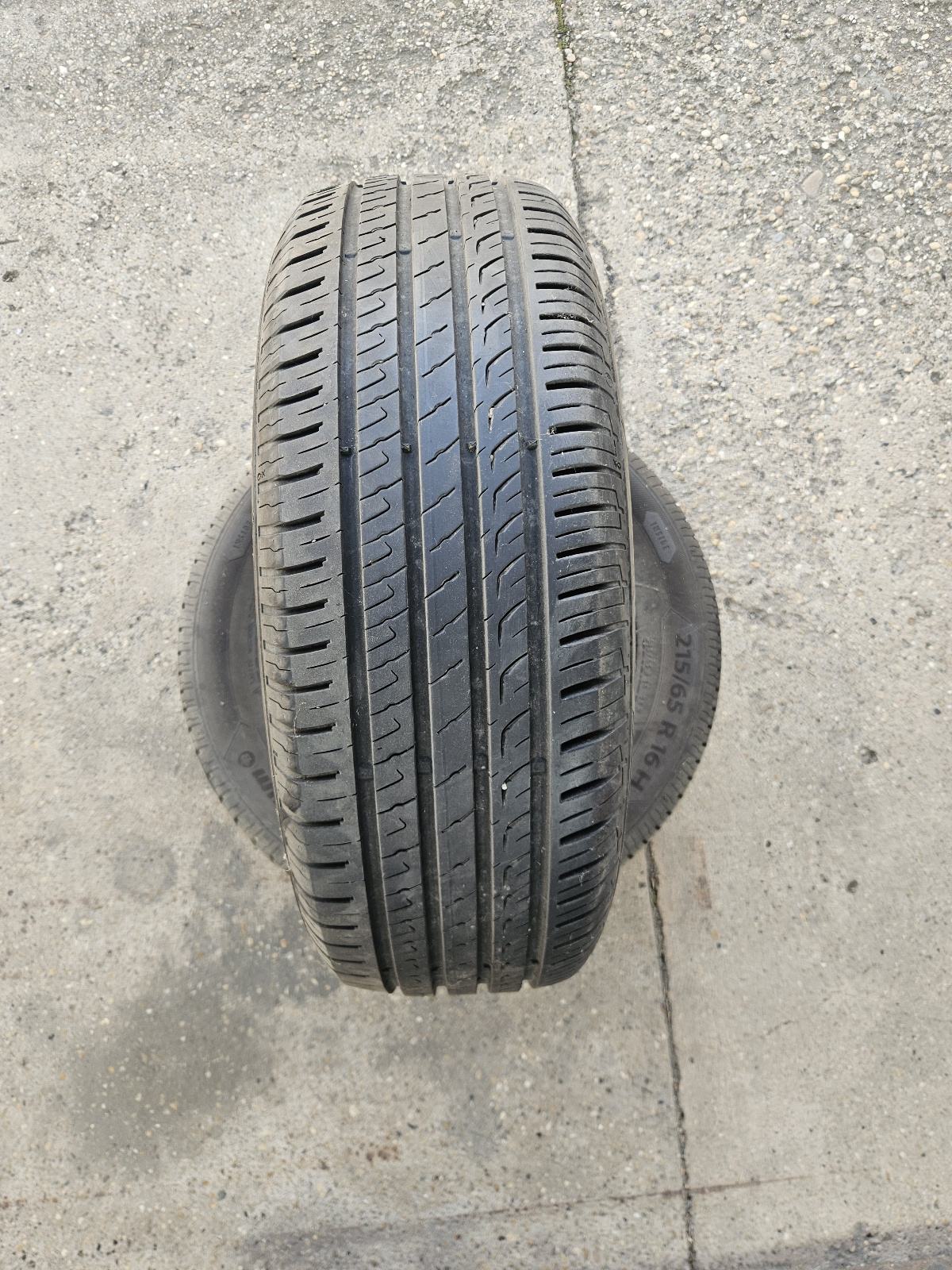 Gume ljetne Barum 215/65/16 4 kom.