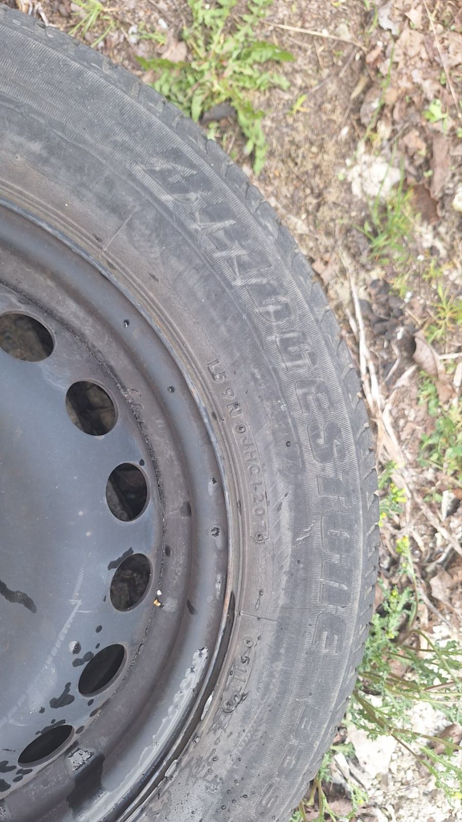 Gume ljetne Bridgestone 195/65/15 2 kom