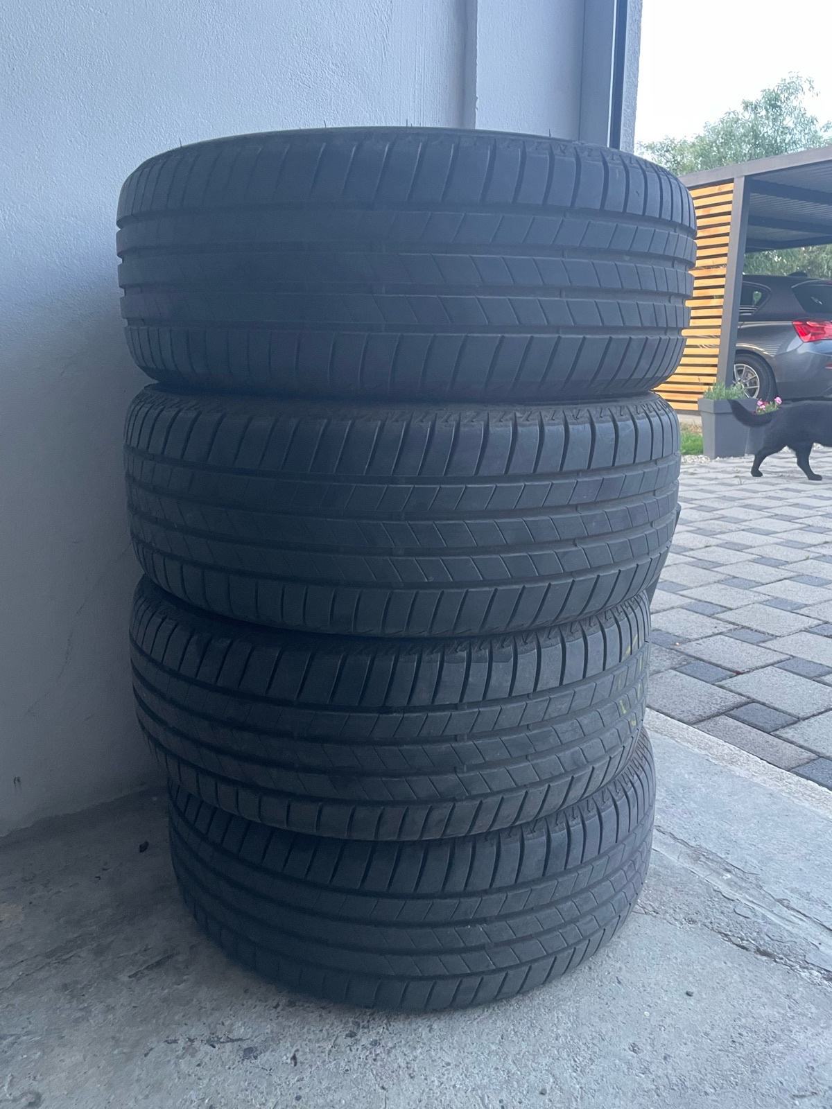 Gume ljetne Bridgestone 205/55/16 4 kom.