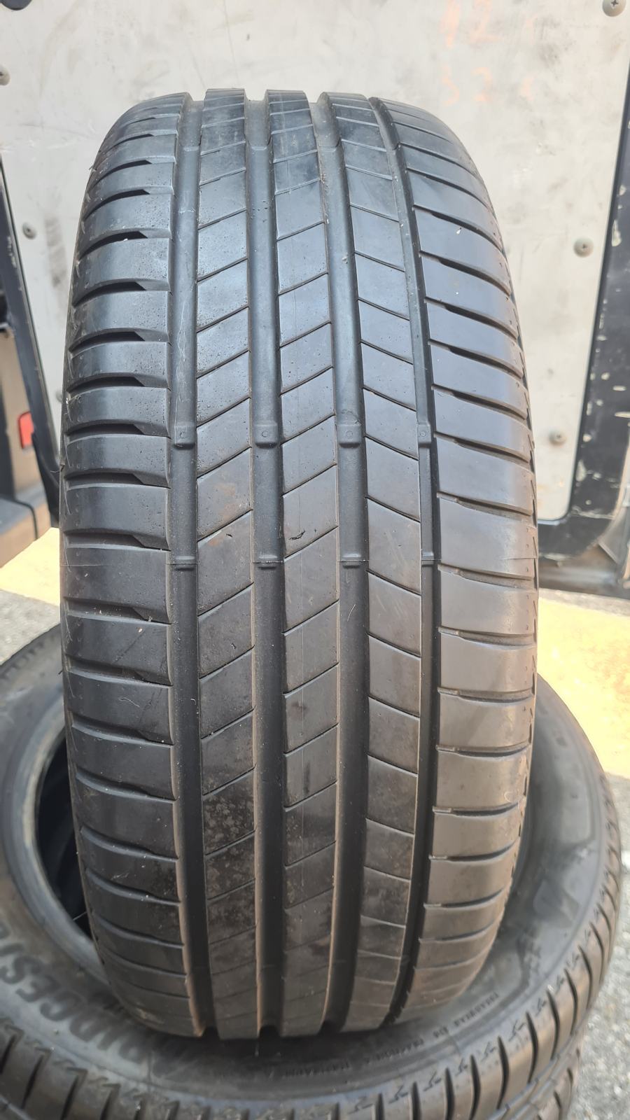 Gume ljetne Bridgestone 205/55/17 , 4 kom.