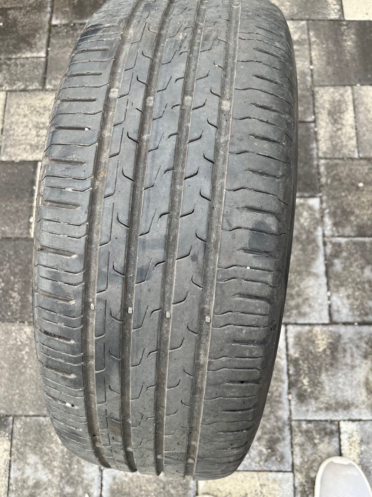 Gume ljetne Continental 205/55/16 3 kom.