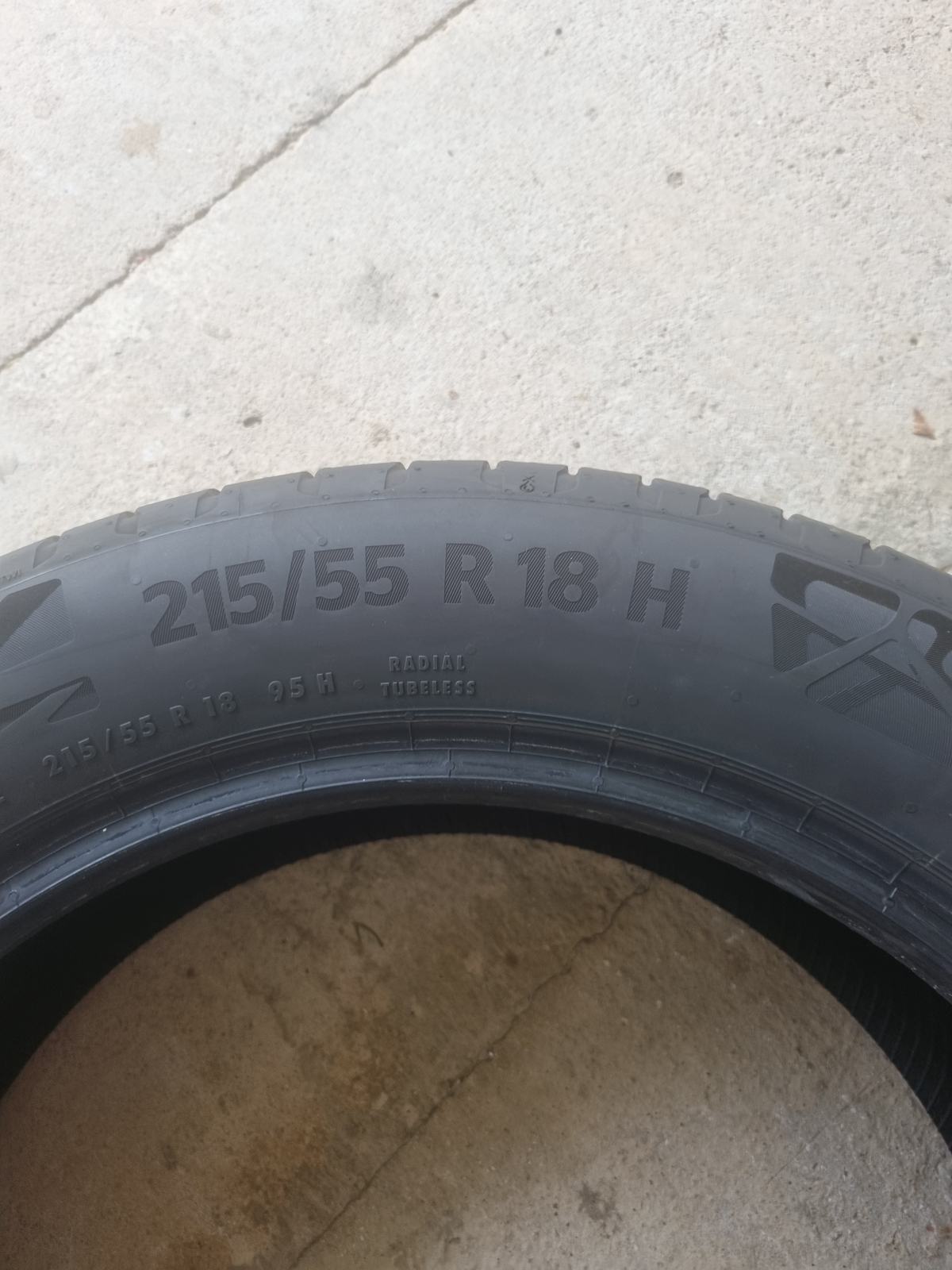 Gume ljetne Continental 215/55/18 4 kom.