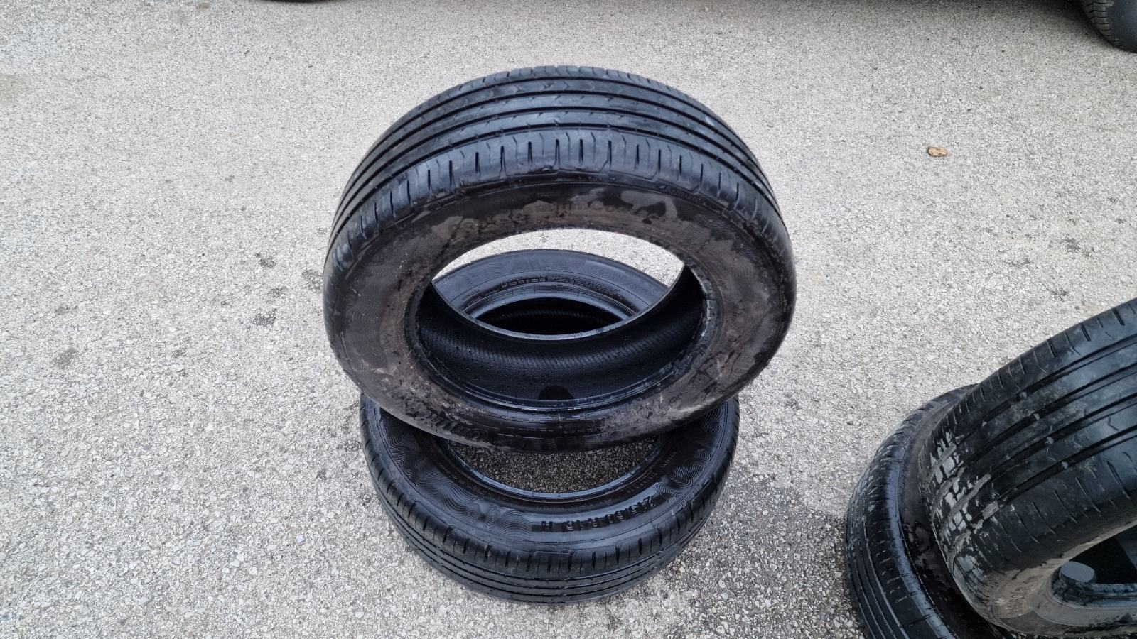 Gume ljetne Continental 215/60/16 4 kom.