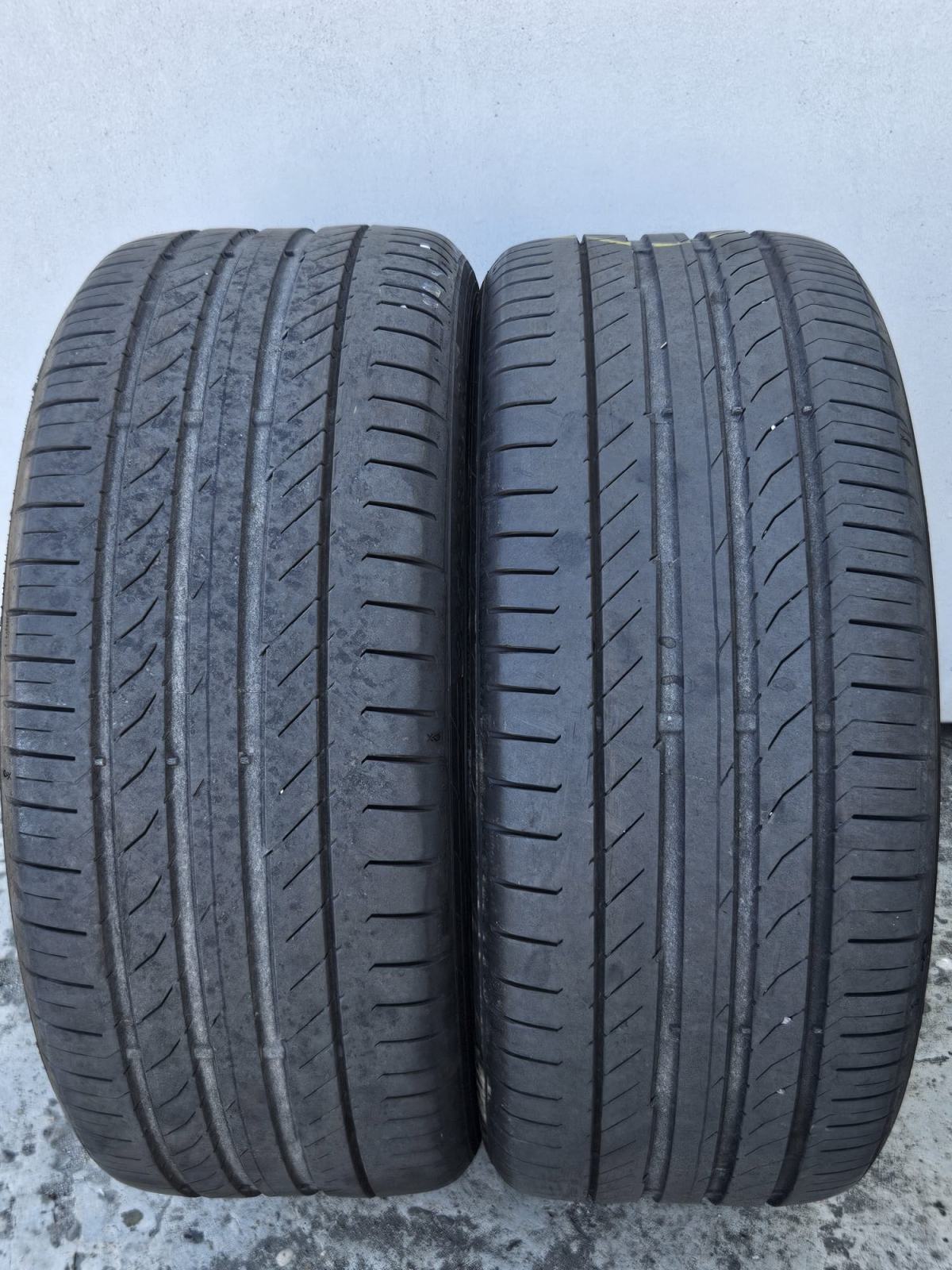 Gume ljetne Continental 245/40/19 2 kom.