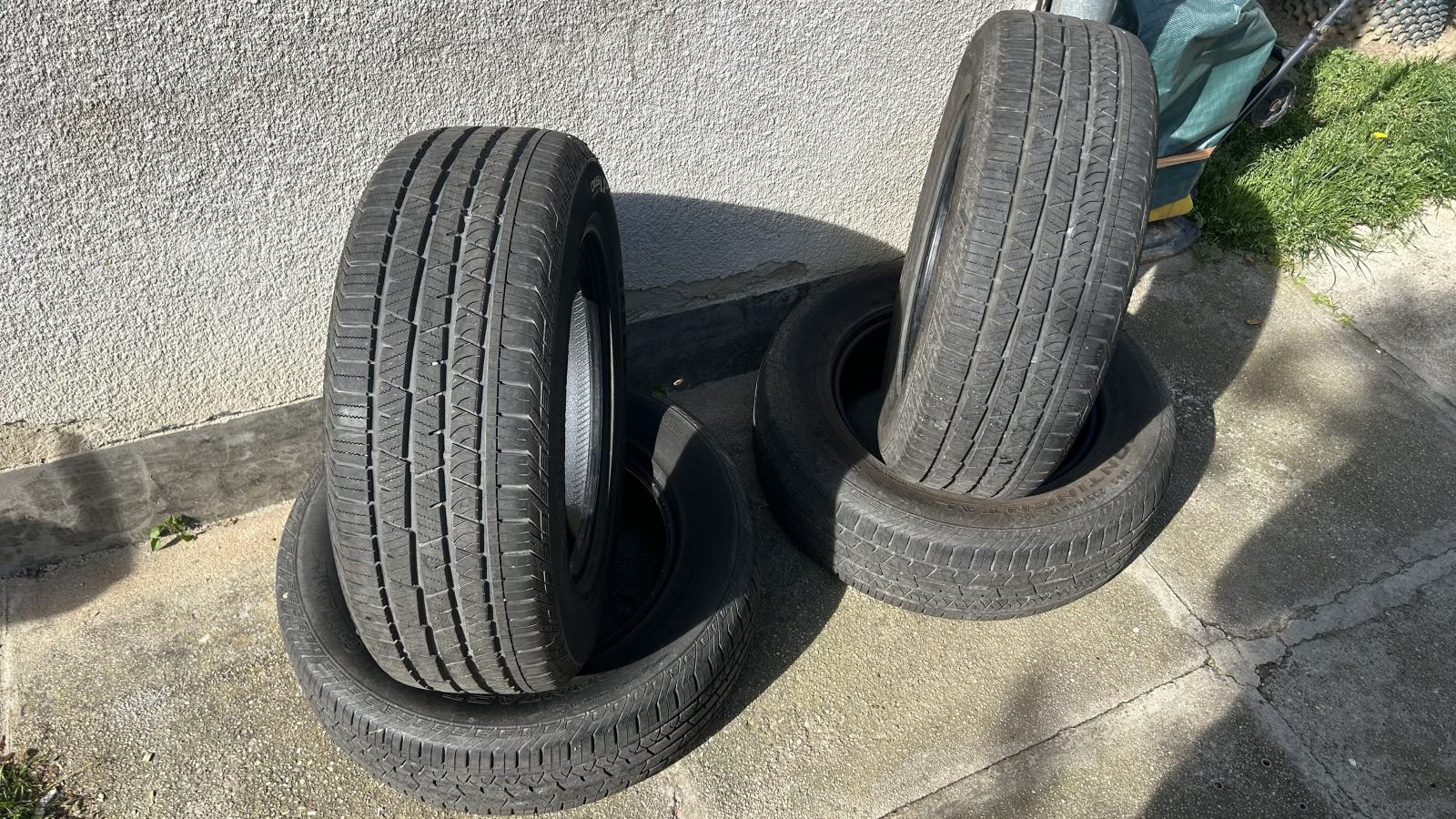 Gume ljetne Continental CrossContact 235/65/17 4 kom.