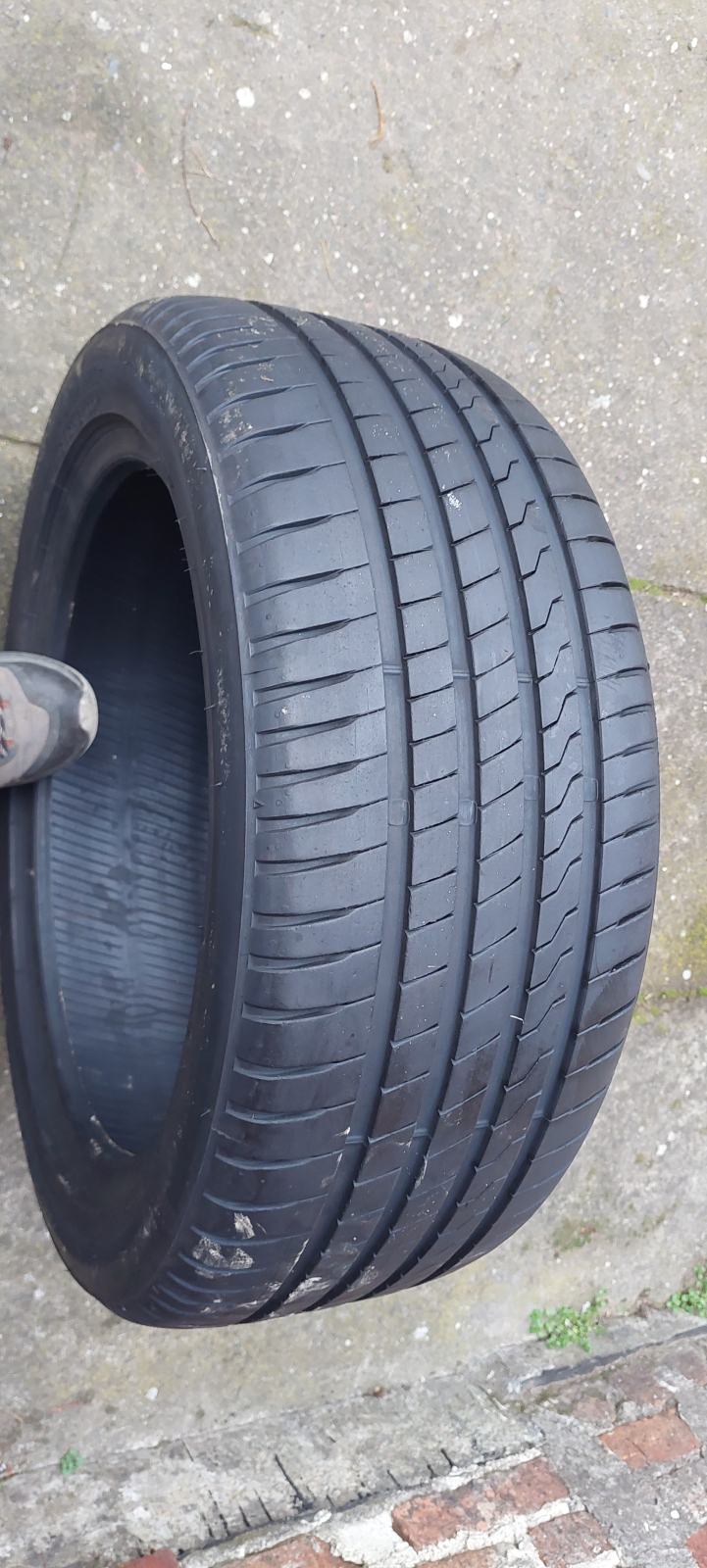 Gume ljetne Firestone 245/45/18 2 kom.