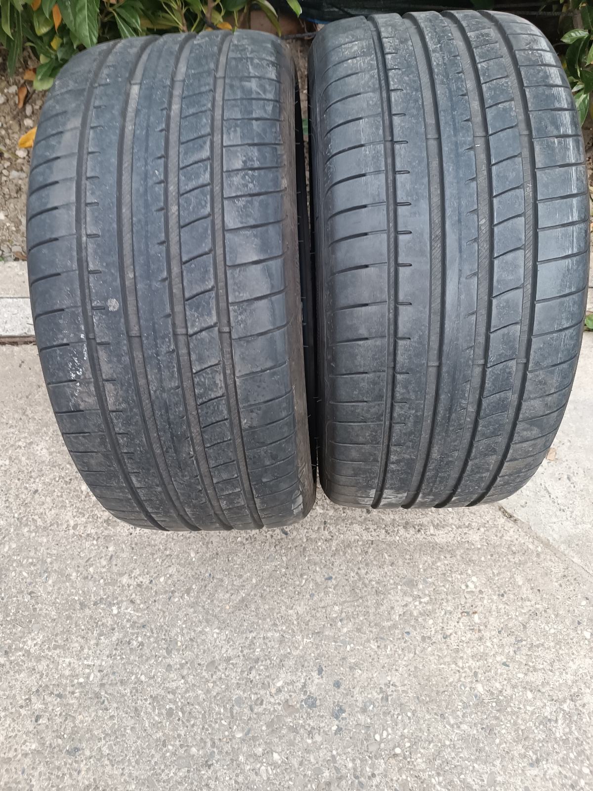 Gume ljetne Goodyear 255/35/19 2 kom.