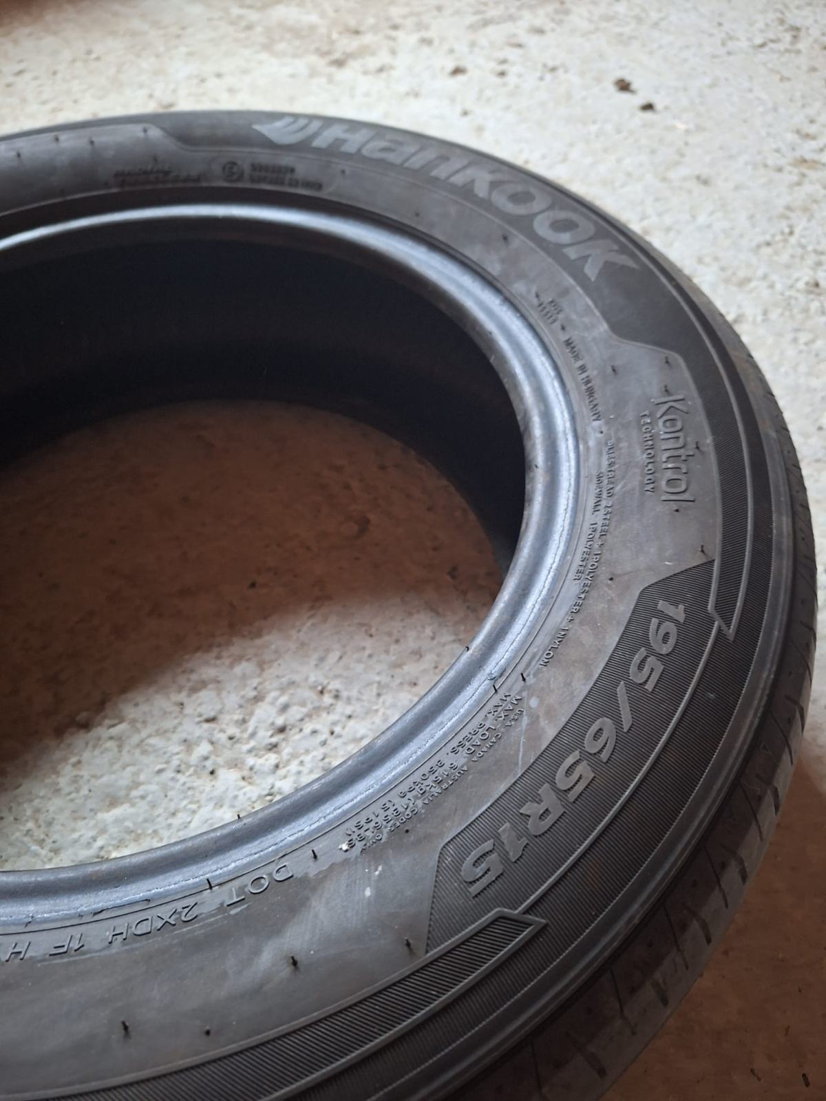 Gume ljetne Hankook 195/65/15 1 kom.