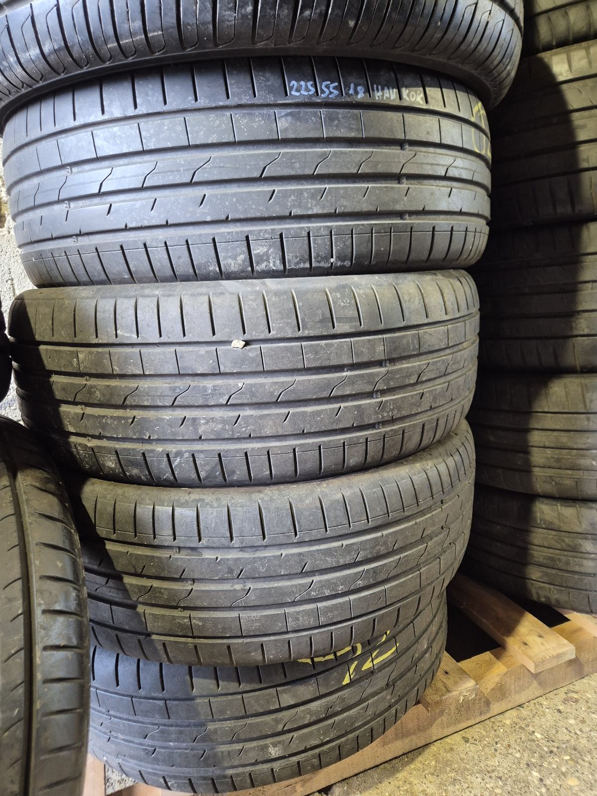 Gume ljetne Hankook 225/55/18 4 kom.