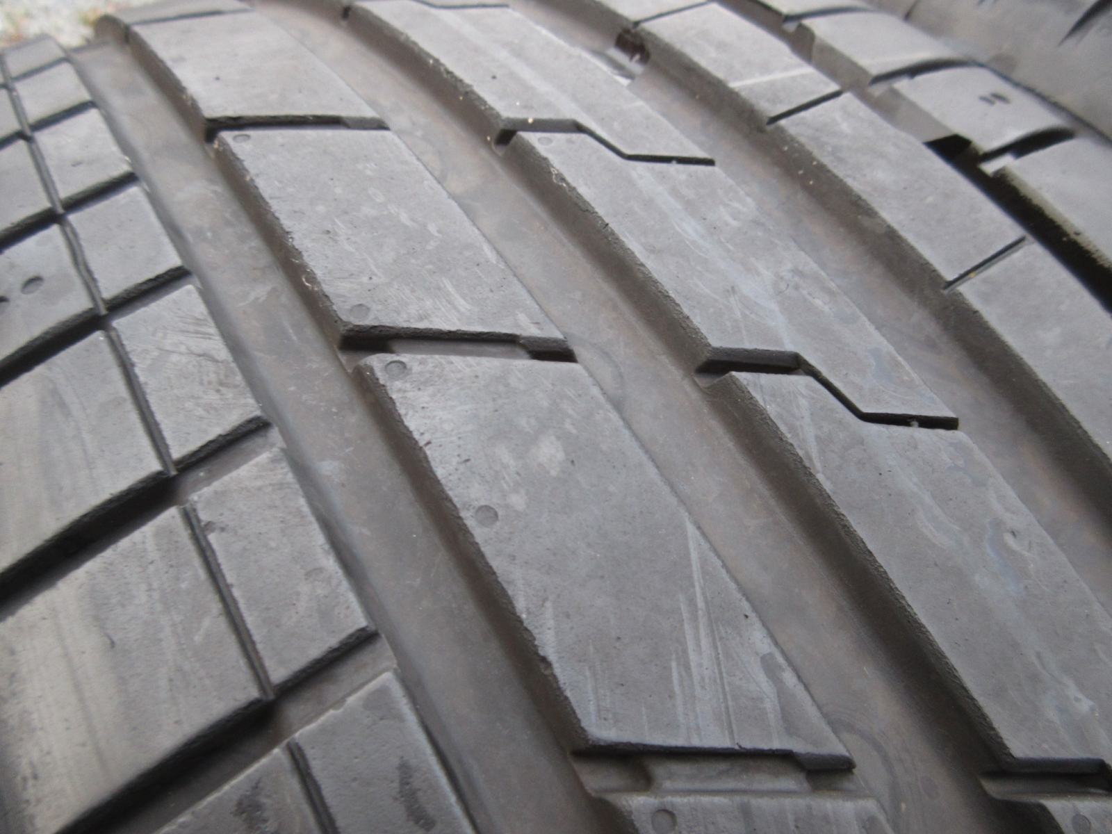 Gume ljetne Hankook 285/40/19+255/45/19 4 kom.MO_Optic XL DOT5021!