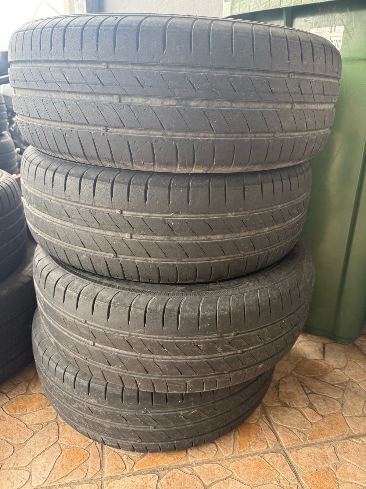 Gume ljetne Kumho 185/55R15 4 kom
