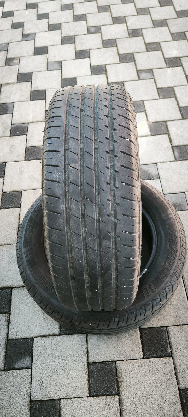 Gume ljetne Lassa 215/60/16 4 kom!