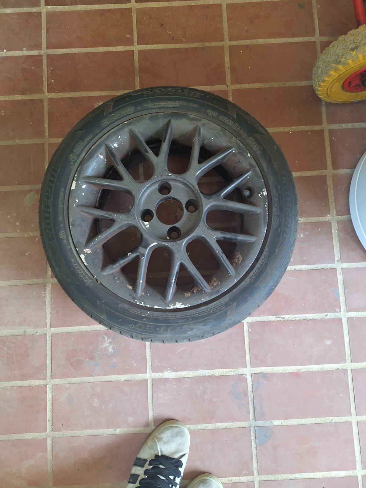 Gume ljetne Laufenn 195/50/15 2 kom.