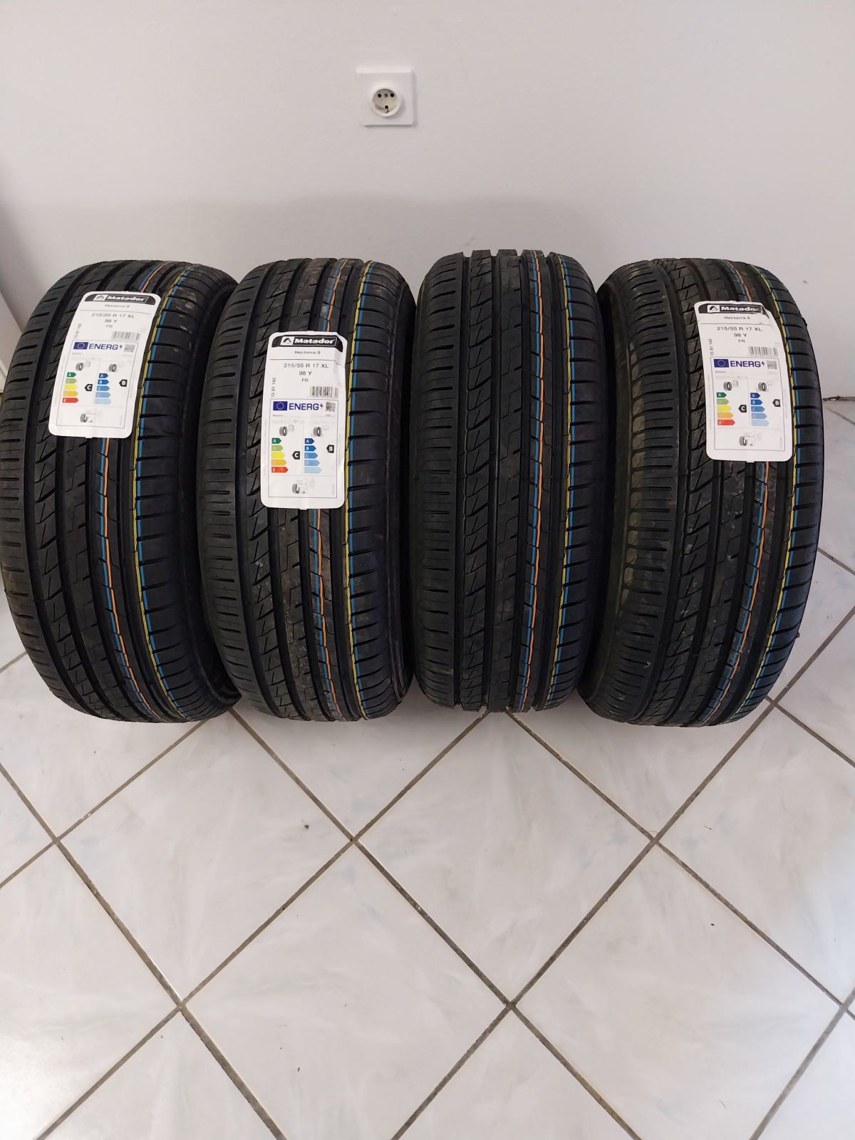 Gume ljetne Matador 215/55/17 4 kom.