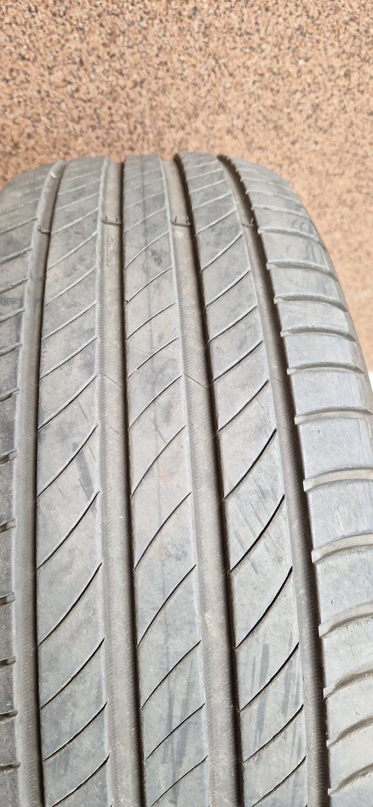 Gume ljetne Michelin 205/55/17 4 kom.