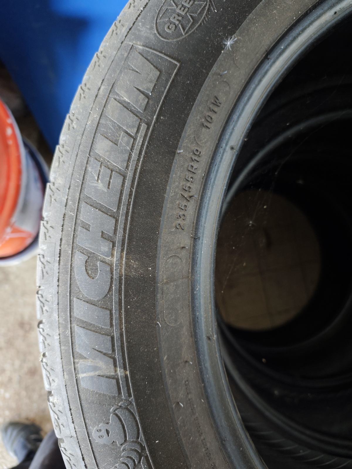 Gume ljetne Michelin 235/55/19 4 kom.